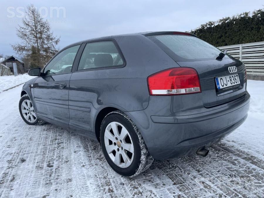 Pelēks Audi A3 2005 Rīga, ar dzinēja tilpumu 1.60 L un nobraukumu 260 tūkst. km par 2150 €, foto 3 vietnē AUTOMOTO.COM.LV