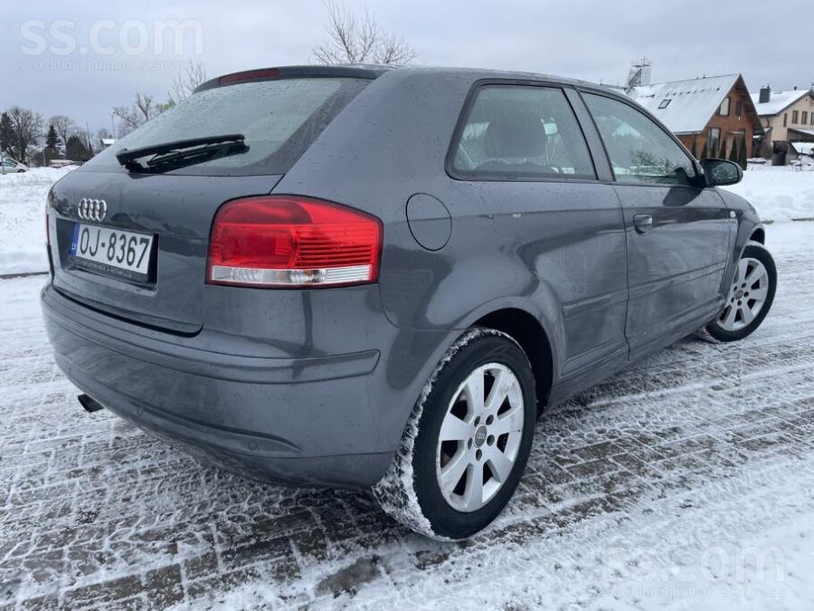 Pelēks Audi A3 2005 Rīga, ar dzinēja tilpumu 1.60 L un nobraukumu 260 tūkst. km par 2150 €, foto 4 vietnē AUTOMOTO.COM.LV