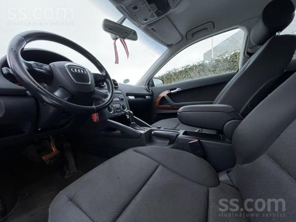 Pelēks Audi A3 2005 Rīga, ar dzinēja tilpumu 1.60 L un nobraukumu 260 tūkst. km par 2150 €, foto 7 vietnē AUTOMOTO.COM.LV
