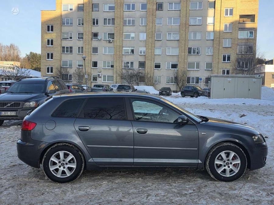 Pelēks Audi A3 2005 Viļņa, ar dzinēja tilpumu 1.97 L un nobraukumu 357 tūkst. km par 1650 €, foto 5 vietnē AUTOMOTO.COM.LV