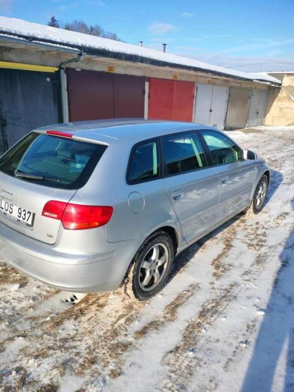 Pelēks Audi A3 2005 Kauņa, ar dzinēja tilpumu 1.60 L un nobraukumu 241 tūkst. km par 1800 €, foto 2 vietnē AUTOMOTO.COM.LV
