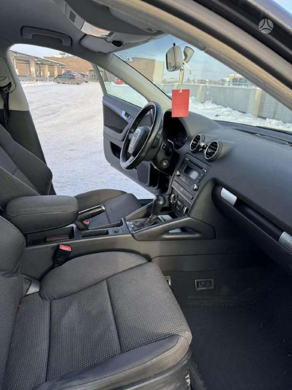 Pelēks Audi A3 2005 Viļņa, ar dzinēja tilpumu 1.97 L un nobraukumu 302 tūkst. km par 2950 €, foto 9 vietnē AUTOMOTO.COM.LV