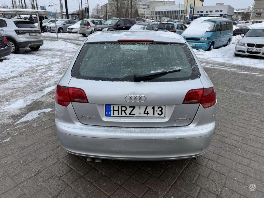 Pelēks Audi A3 2005 Viļņa, ar dzinēja tilpumu 1.97 L un nobraukumu 250 tūkst. km par 950 €, foto 5 vietnē AUTOMOTO.COM.LV