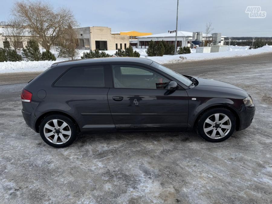 Grey Audi A3 2005 in Ukmerge, with an engine capacity of 2.00 L and mileage of 343 thousand km for 1550 €, photo 6 on AUTOMOTO.COM.LV