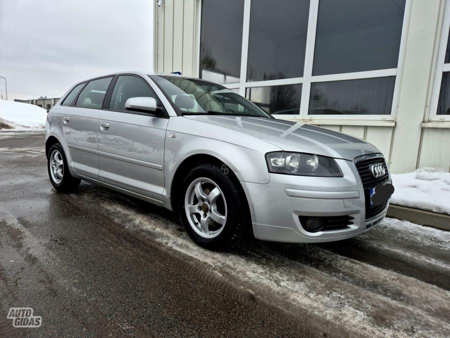 Pelēks Audi A3 2005 Kauņa, ar dzinēja tilpumu 1.60 L un nobraukumu 241 tūkst. km par 1500 €, foto 2 vietnē AUTOMOTO.COM.LV
