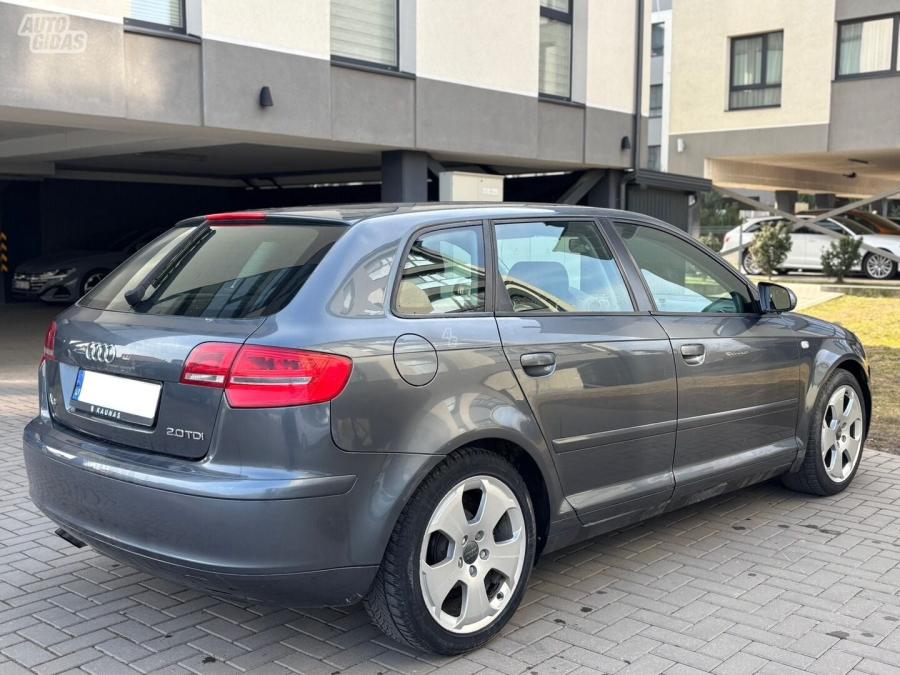 Grey Audi A3 2005 in Kaunas, with an engine capacity of 2.00 L and mileage of 300 thousand km for 1600 €, photo 3 on AUTOMOTO.COM.LV