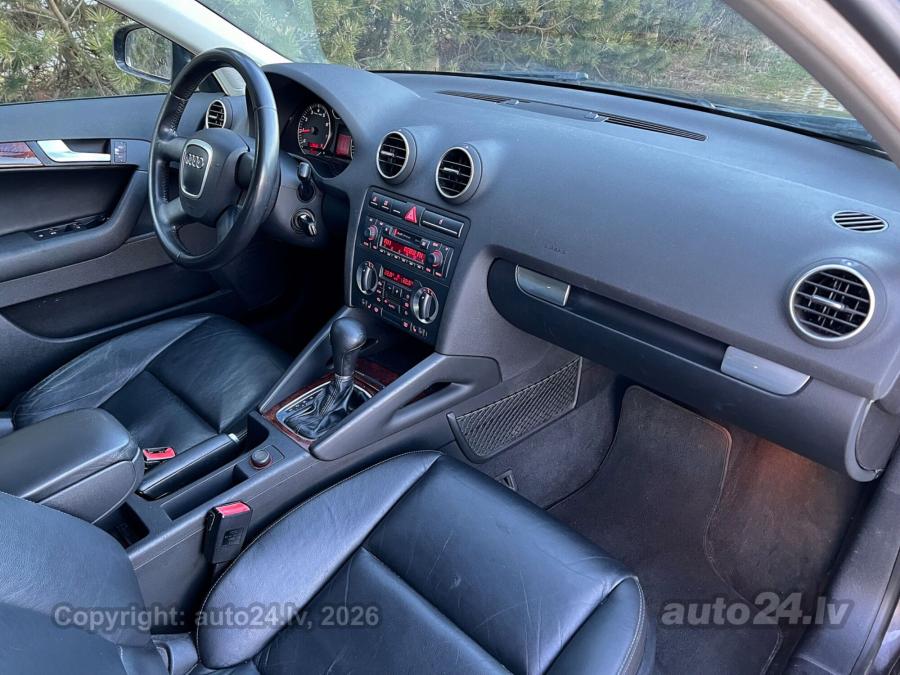 Grey Audi A3 2005 in Tallinn, with an engine capacity of 1.60 L and mileage of 198 thousand km for 2490 €, photo 14 on AUTOMOTO.COM.LV