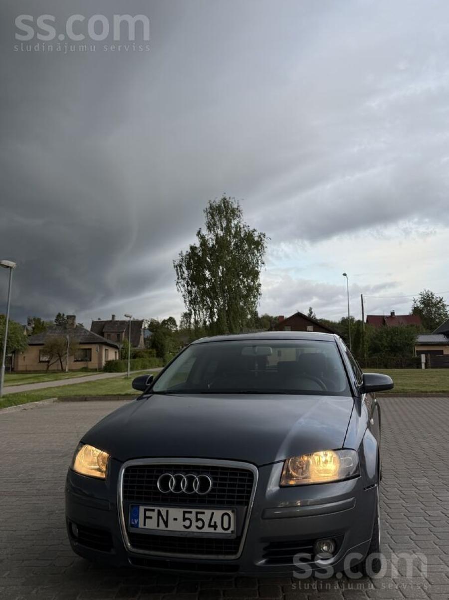 Pelēks Audi A3 2005 Cēsis, ar dzinēja tilpumu 1.60 L un nobraukumu 274 tūkst. km par 2300 €, foto 1 vietnē AUTOMOTO.COM.LV