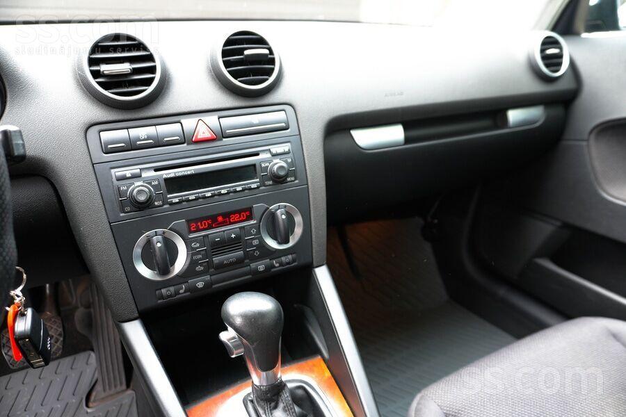 Grey Audi A3 2005 in Riga, with an engine capacity of 2.00 L and mileage of 232 thousand km for 2790 €, photo 7 on AUTOMOTO.COM.LV