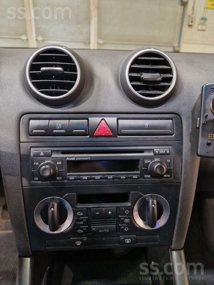 Grey Audi A3 2005 in Riga, with an engine capacity of 2.00 L and mileage of 370 thousand km for 2250 €, photo 11 on AUTOMOTO.COM.LV