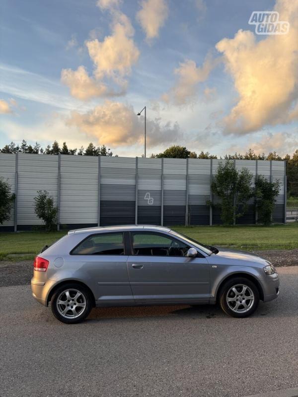 Grey Audi A3 2005 in Vilnius, with an engine capacity of 1.60 L and mileage of 180 thousand km for 2000 €, photo 5 on AUTOMOTO.COM.LV