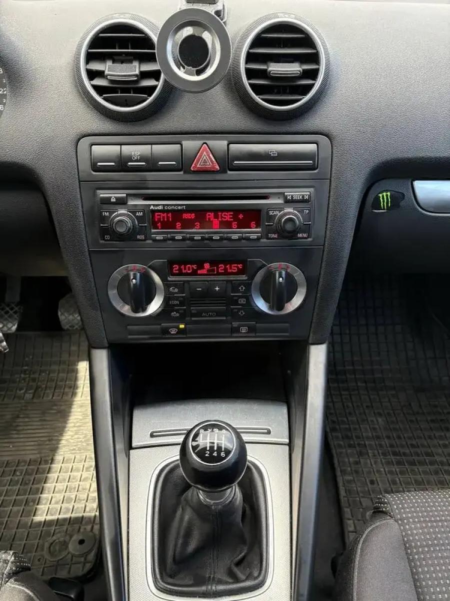 Pelēks Audi A3 2005 Daugavpils, ar dzinēja tilpumu 2.00 L un nobraukumu 292 tūkst. km par 3650 €, foto 13 vietnē AUTOMOTO.COM.LV