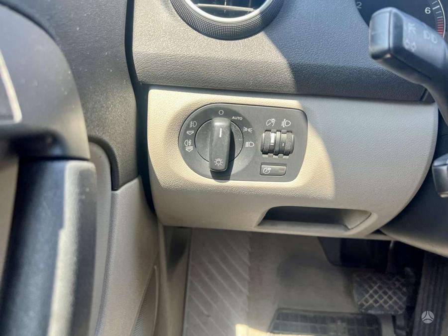 Pelēks Audi A3 2005 Viļņa, ar dzinēja tilpumu 1.98 L un nobraukumu 210 tūkst. km par 2550 €, foto 16 vietnē AUTOMOTO.COM.LV