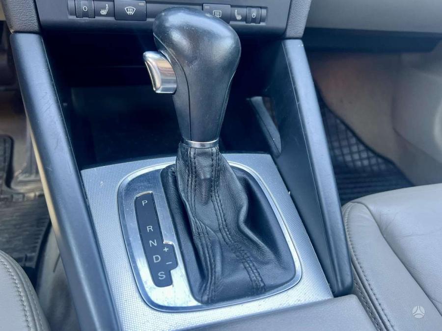 Pelēks Audi A3 2005 Viļņa, ar dzinēja tilpumu 1.98 L un nobraukumu 210 tūkst. km par 2550 €, foto 18 vietnē AUTOMOTO.COM.LV