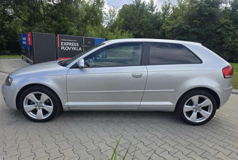 Grey Audi A3 2005 in Panevezys, with an engine capacity of 1.90 L and mileage of 318 thousand km for 1699 €, photo 3 on AUTOMOTO.COM.LV