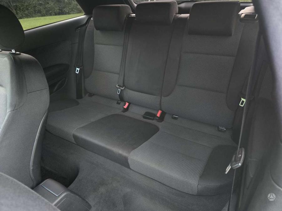 Grey Audi A3 2005 in Panevezys, with an engine capacity of 1.90 L and mileage of 318 thousand km for 1699 €, photo 14 on AUTOMOTO.COM.LV