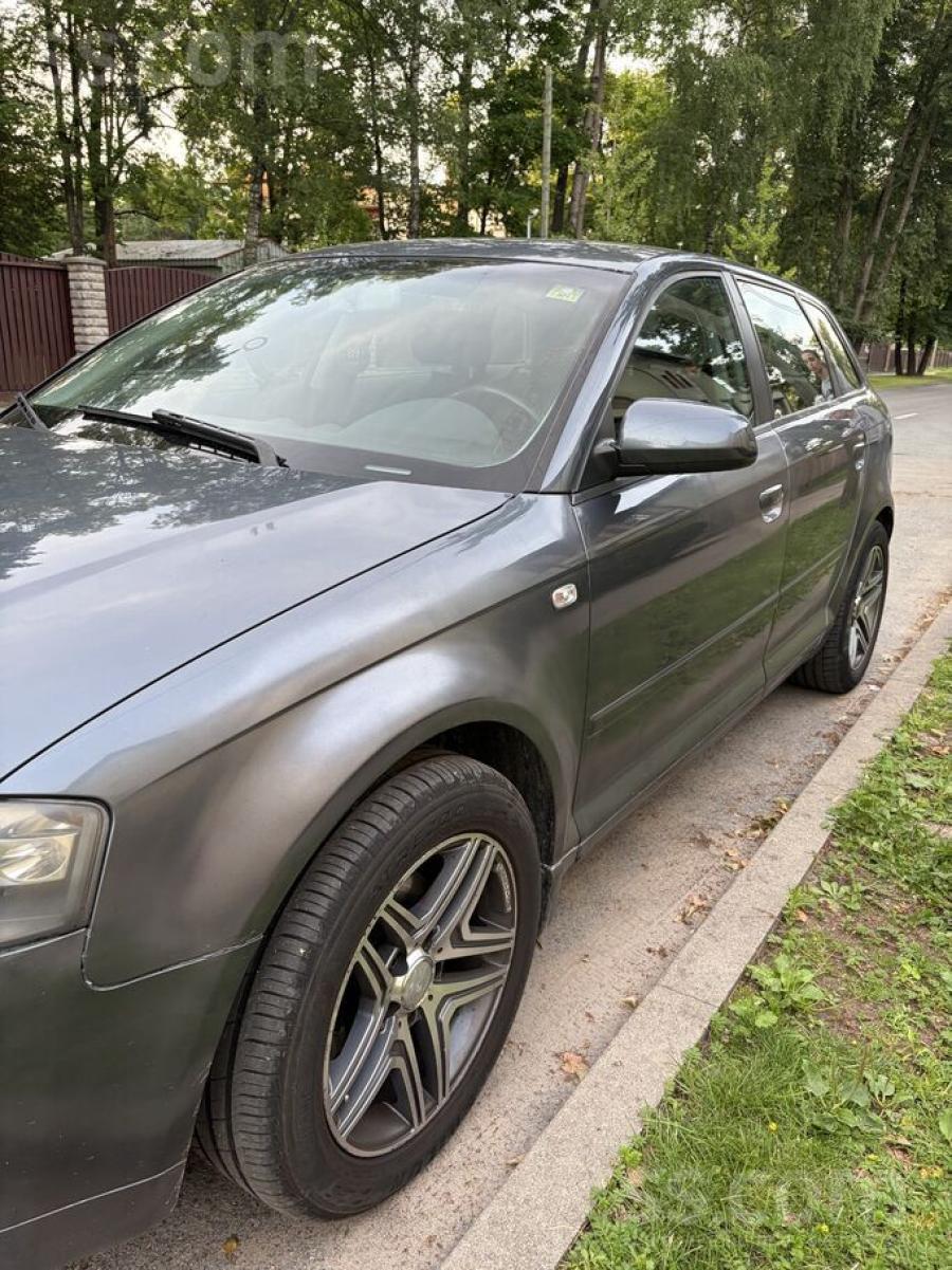 Pelēks Audi A3 2005 Rīga, ar dzinēja tilpumu 1.60 L un nobraukumu 226 tūkst. km par 4000 €, foto 6 vietnē AUTOMOTO.COM.LV