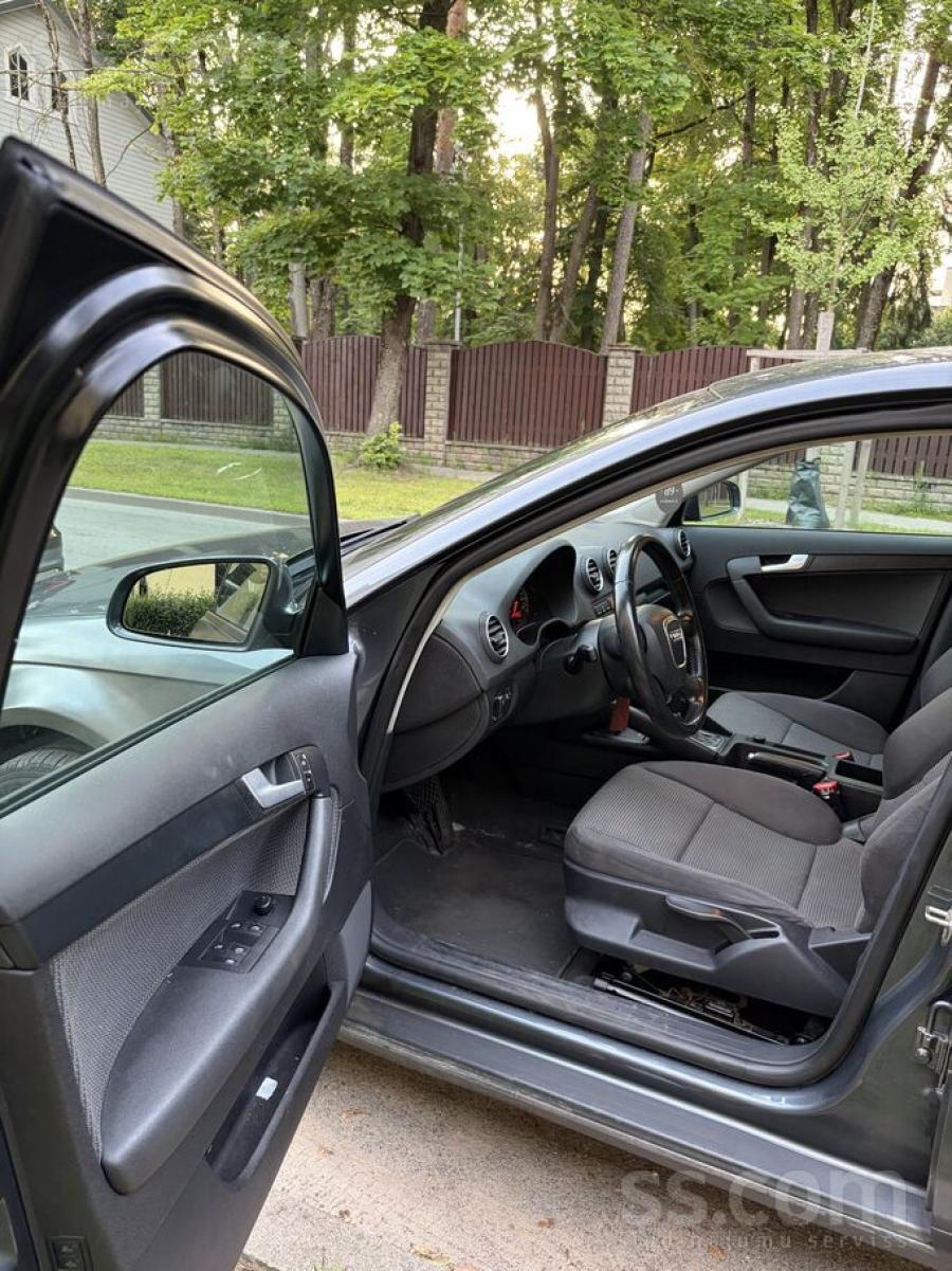 Pelēks Audi A3 2005 Rīga, ar dzinēja tilpumu 1.60 L un nobraukumu 226 tūkst. km par 4000 €, foto 11 vietnē AUTOMOTO.COM.LV