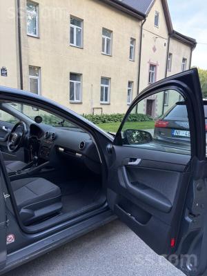 Pelēks Audi A3 2005 Rīga, ar dzinēja tilpumu 1.60 L un nobraukumu 226 tūkst. km par 4000 €, foto 12 vietnē AUTOMOTO.COM.LV