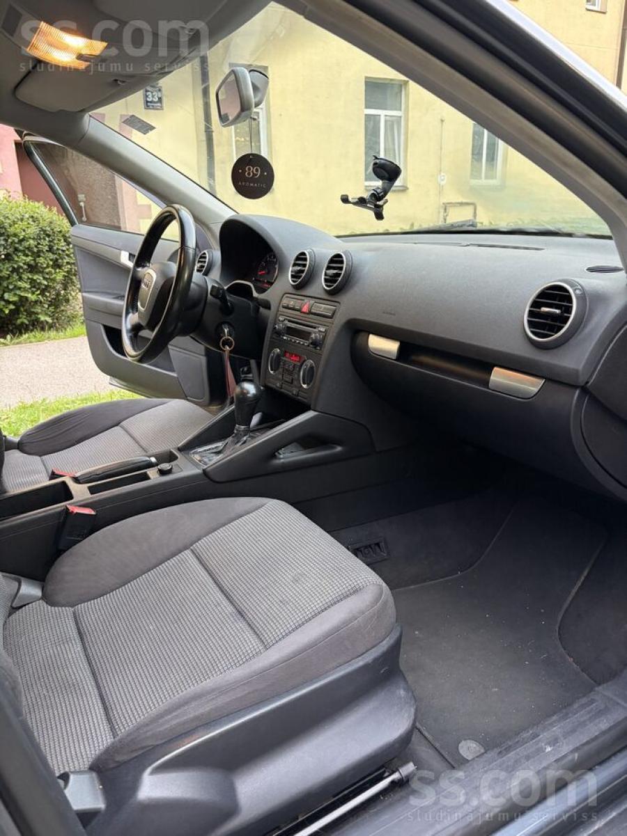 Pelēks Audi A3 2005 Rīga, ar dzinēja tilpumu 1.60 L un nobraukumu 226 tūkst. km par 4000 €, foto 13 vietnē AUTOMOTO.COM.LV