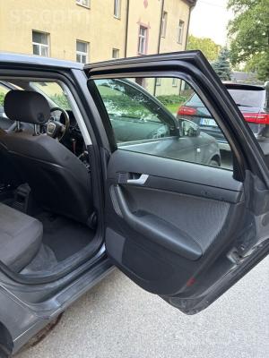 Pelēks Audi A3 2005 Rīga, ar dzinēja tilpumu 1.60 L un nobraukumu 226 tūkst. km par 4000 €, foto 20 vietnē AUTOMOTO.COM.LV