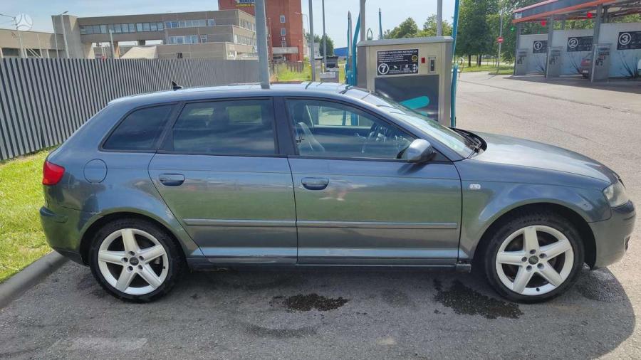 Pelēks Audi A3 2005 Kauņa, ar dzinēja tilpumu 1.97 L un nobraukumu 326 tūkst. km par 1750 €, foto 3 vietnē AUTOMOTO.COM.LV
