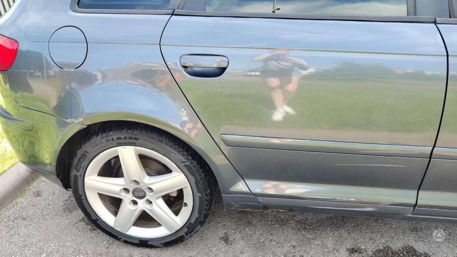 Pelēks Audi A3 2005 Kauņa, ar dzinēja tilpumu 1.97 L un nobraukumu 326 tūkst. km par 1750 €, foto 4 vietnē AUTOMOTO.COM.LV
