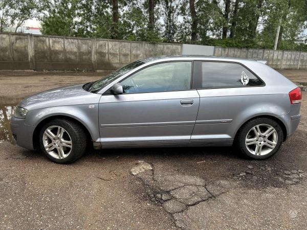 Grey Audi A3 2005 in Siauliai, with an engine capacity of 0.00 L and mileage of 291 thousand km for 900 €, photo 4 on AUTOMOTO.COM.LV