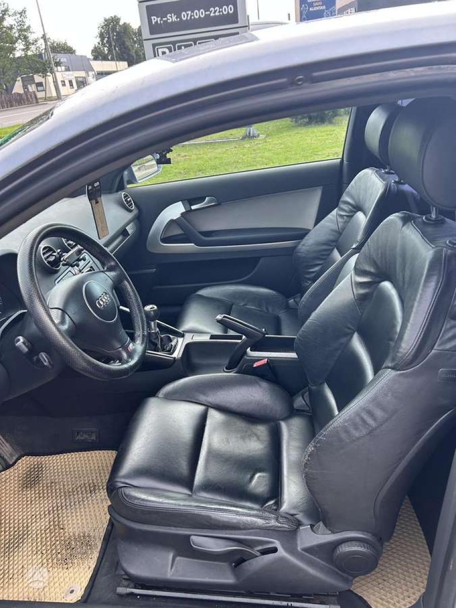 Pelēks Audi A3 2005 Šauļi, ar dzinēja tilpumu 0.00 L un nobraukumu 291 tūkst. km par 900 €, foto 11 vietnē AUTOMOTO.COM.LV