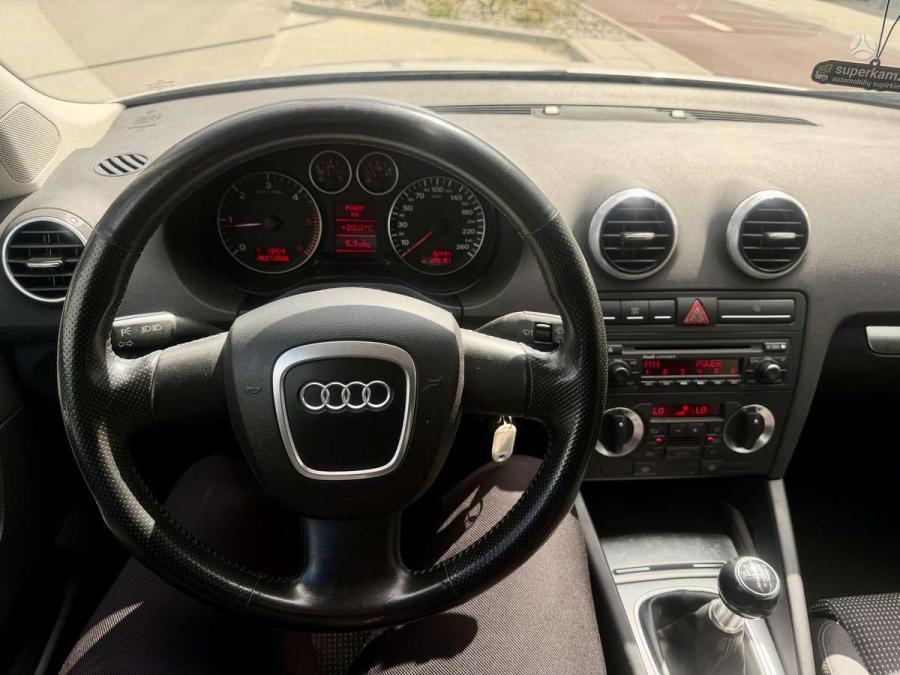 Pelēks Audi A3 2005 Viļņa, ar dzinēja tilpumu 1.97 L un nobraukumu 228 tūkst. km par 1650 €, foto 21 vietnē AUTOMOTO.COM.LV