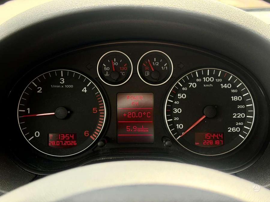 Pelēks Audi A3 2005 Viļņa, ar dzinēja tilpumu 1.97 L un nobraukumu 228 tūkst. km par 1650 €, foto 22 vietnē AUTOMOTO.COM.LV
