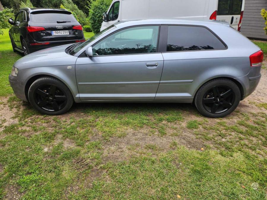 Grey Audi A3 2005 in Kaunas, with an engine capacity of 1.97 L and mileage of 336 thousand km for 1950 €, photo 1 on AUTOMOTO.COM.LV
