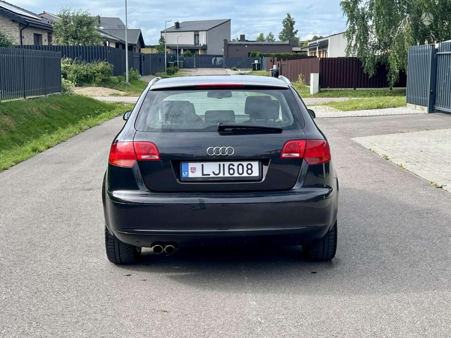 Pelēks Audi A3 2005 Viļņa, ar dzinēja tilpumu 1.98 L un nobraukumu 210 tūkst. km par 2550 €, foto 5 vietnē AUTOMOTO.COM.LV
