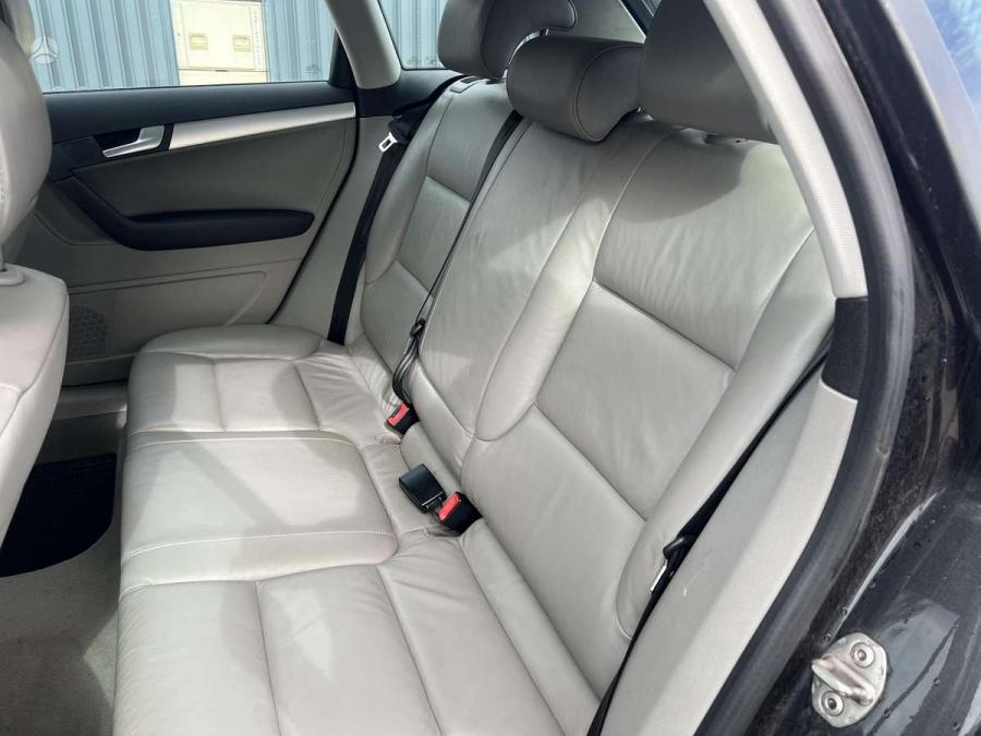 Pelēks Audi A3 2005 Viļņa, ar dzinēja tilpumu 1.98 L un nobraukumu 210 tūkst. km par 2550 €, foto 20 vietnē AUTOMOTO.COM.LV
