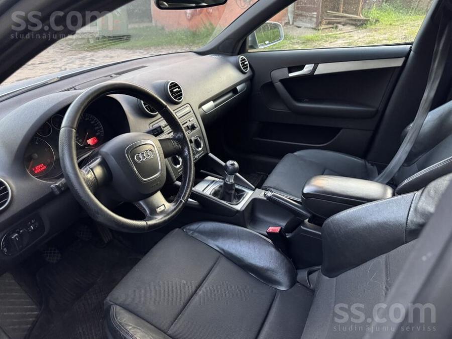 Grey Audi A3 2005 in Riga, with an engine capacity of 2.00 L and mileage of 301 thousand km for 2800 €, photo 9 on AUTOMOTO.COM.LV