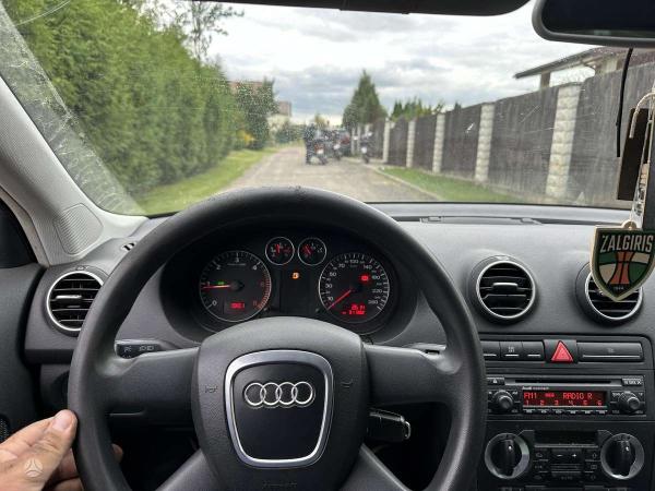 Grey Audi A3 2005 in Vievis, with an engine capacity of 1.97 L and mileage of 300 thousand km for 750 €, photo 7 on AUTOMOTO.COM.LV