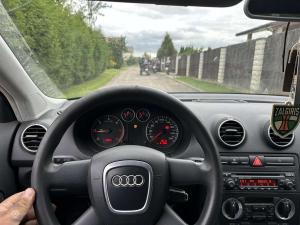 Grey Audi A3 2005 in Vievis, with an engine capacity of 1.97 L and mileage of 300 thousand km for 750 €, photo 7 on AUTOMOTO.COM.LV