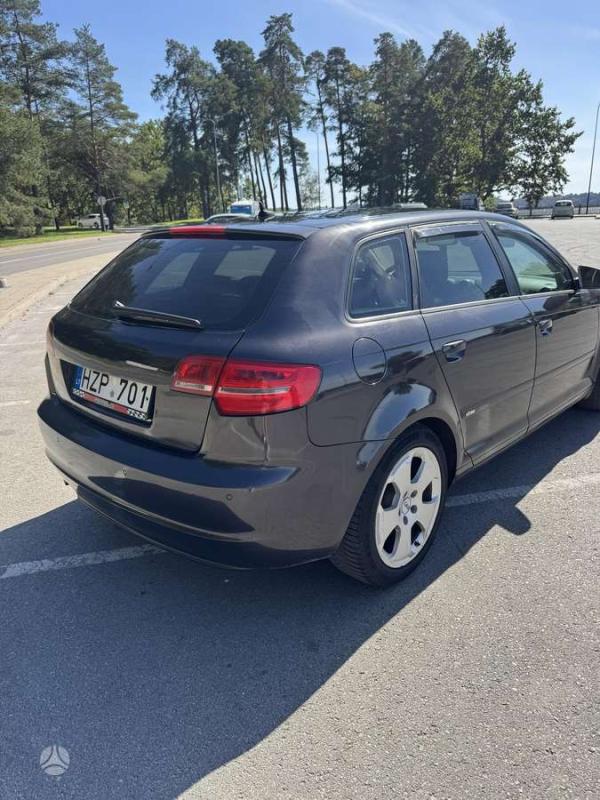 Pelēks Audi A3 2005 Kauņa, ar dzinēja tilpumu 0.00 L un nobraukumu 386 tūkst. km par 2600 €, foto 3 vietnē AUTOMOTO.COM.LV