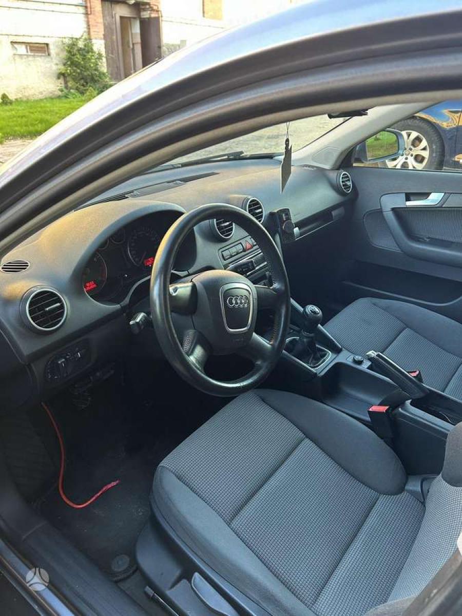 Pelēks Audi A3 2005 Joniškis, ar dzinēja tilpumu 1.98 L un nobraukumu 281 tūkst. km par 1200 €, foto 8 vietnē AUTOMOTO.COM.LV