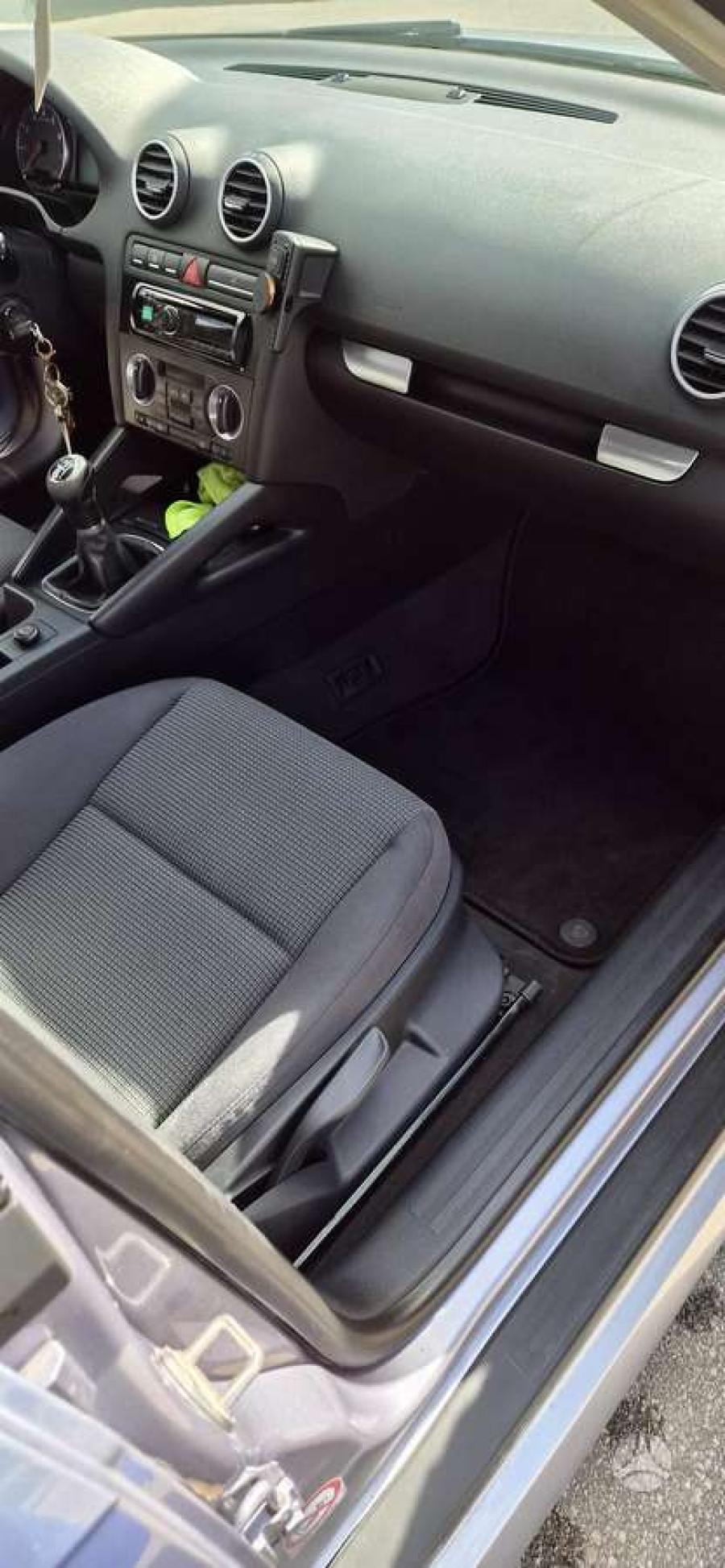 Pelēks Audi A3 2005 Joniškis, ar dzinēja tilpumu 1.98 L un nobraukumu 281 tūkst. km par 1200 €, foto 13 vietnē AUTOMOTO.COM.LV