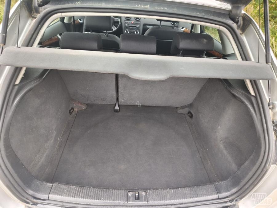 Grey Audi A3 2005 in Vilnius, with an engine capacity of 2.00 L and mileage of 308 thousand km for 1150 €, photo 8 on AUTOMOTO.COM.LV