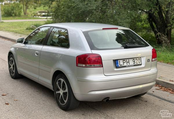 Grey Audi A3 2005 in Vilnius, with an engine capacity of 1.60 L and mileage of 255 thousand km for 1850 €, photo 4 on AUTOMOTO.COM.LV