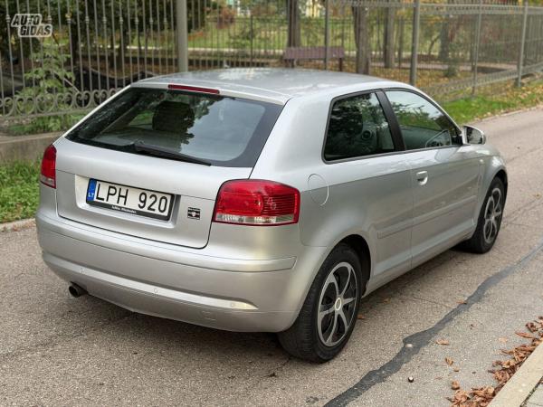 Grey Audi A3 2005 in Vilnius, with an engine capacity of 1.60 L and mileage of 255 thousand km for 1850 €, photo 5 on AUTOMOTO.COM.LV