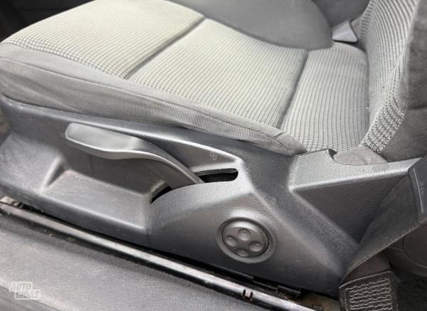 Grey Audi A3 2005 in Vilnius, with an engine capacity of 1.60 L and mileage of 255 thousand km for 1850 €, photo 11 on AUTOMOTO.COM.LV
