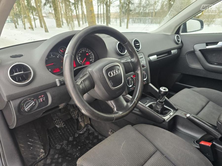 Pelēks Audi A3 2006 Radviliškis, ar dzinēja tilpumu 2.00 L un nobraukumu 353 tūkst. km par 2100 €, foto 17 vietnē AUTOMOTO.COM.LV