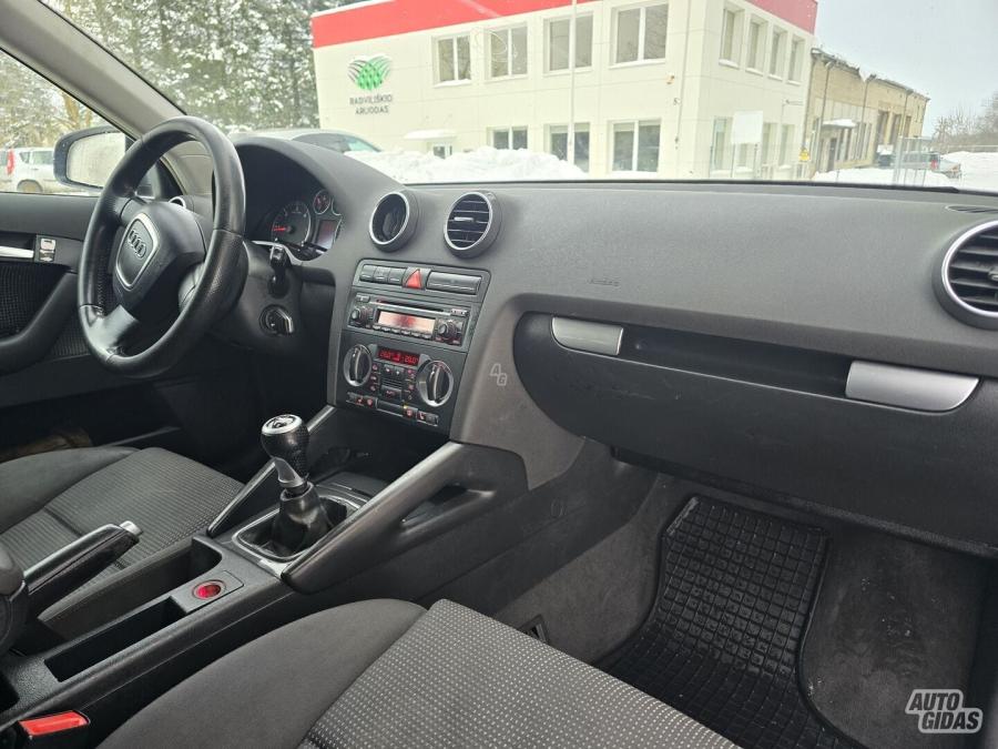 Pelēks Audi A3 2006 Radviliškis, ar dzinēja tilpumu 2.00 L un nobraukumu 353 tūkst. km par 2100 €, foto 18 vietnē AUTOMOTO.COM.LV