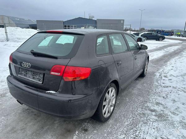 Grey Audi A3 2006 in Vilnius, with an engine capacity of 2.00 L and mileage of 315 thousand km for 3900 €, photo 3 on AUTOMOTO.COM.LV