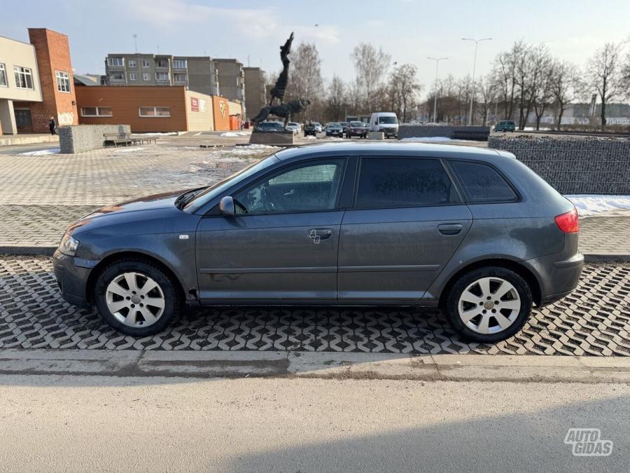 Grey Audi A3 2006 in Ukmerge, with an engine capacity of 2.00 L and mileage of 326 thousand km for 1250 €, photo 2 on AUTOMOTO.COM.LV