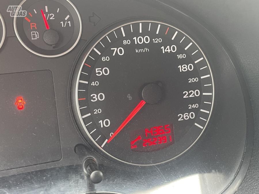 Grey Audi A3 2006 in Vilnius, with an engine capacity of 2.00 L and mileage of 252 thousand km for 3000 €, photo 11 on AUTOMOTO.COM.LV