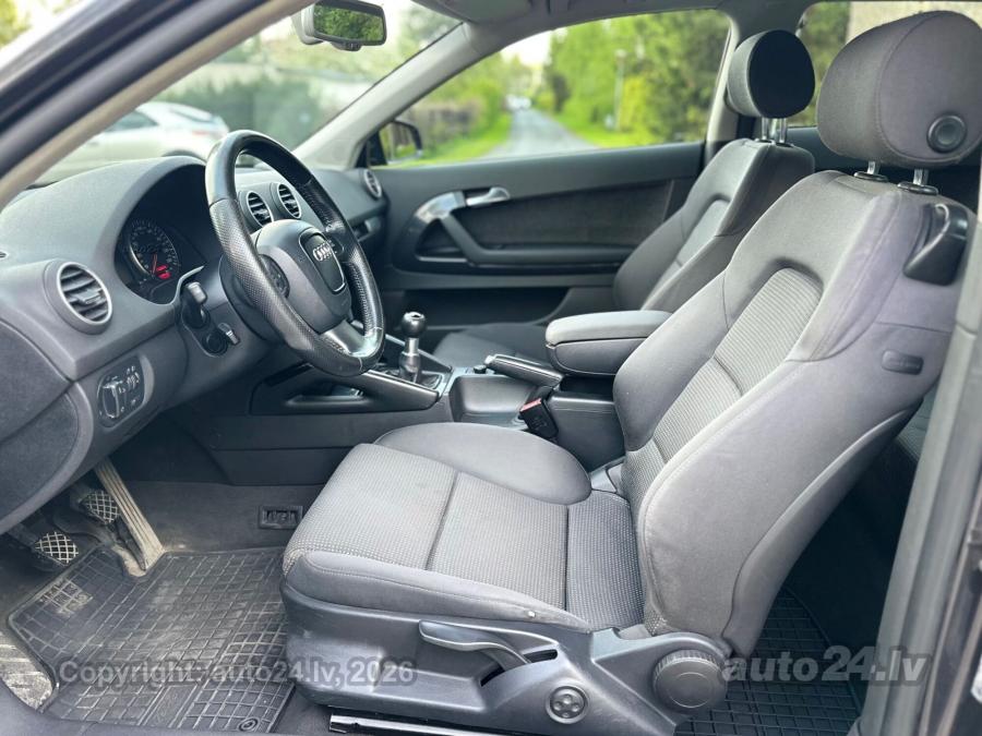Pelēks Audi A3 2006 Tallina, ar dzinēja tilpumu 2.00 L un nobraukumu 362 tūkst. km par 2890 €, foto 8 vietnē AUTOMOTO.COM.LV